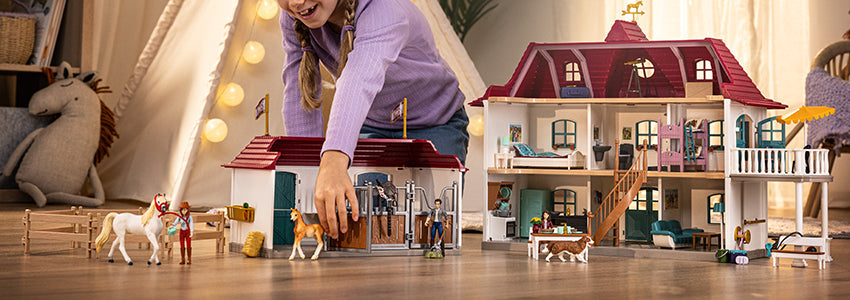 Schleich Playsets – Greenhawk USA